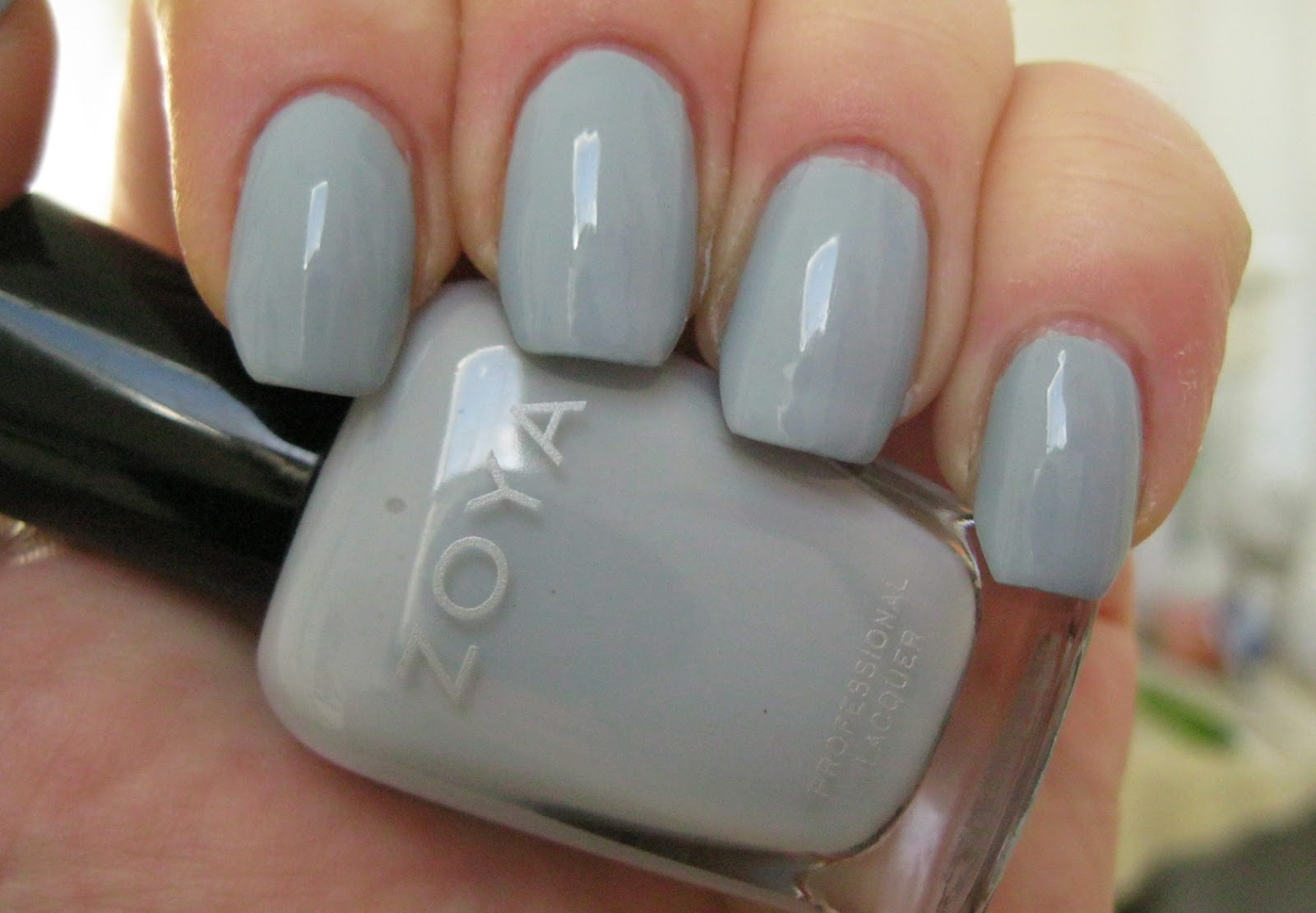 Lacquer Slacker Liz: A Bevy of Zoya Swatches (picture heavy)