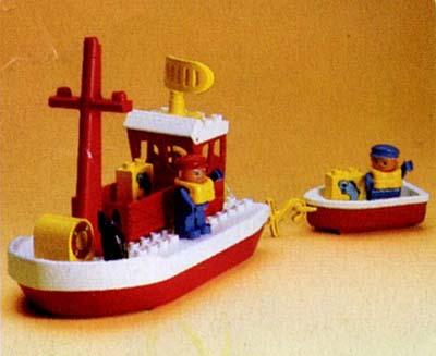 Deconstructing Lego: 4642: Fishing Boat
