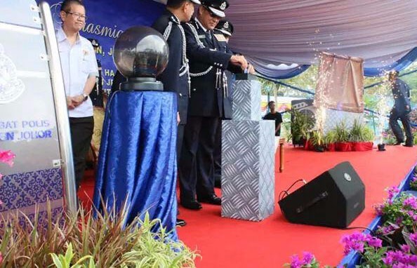 BELON JB : Gimik: Majlis Perasmian