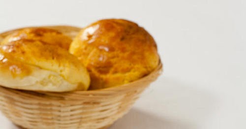 Pineapple Buns (Bo Luo Bao 菠蘿包) | Christine's Recipes: Easy Chinese ...