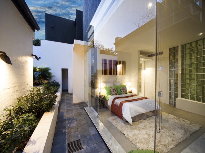 Inside Outside Design: Contemporary Home in Australia