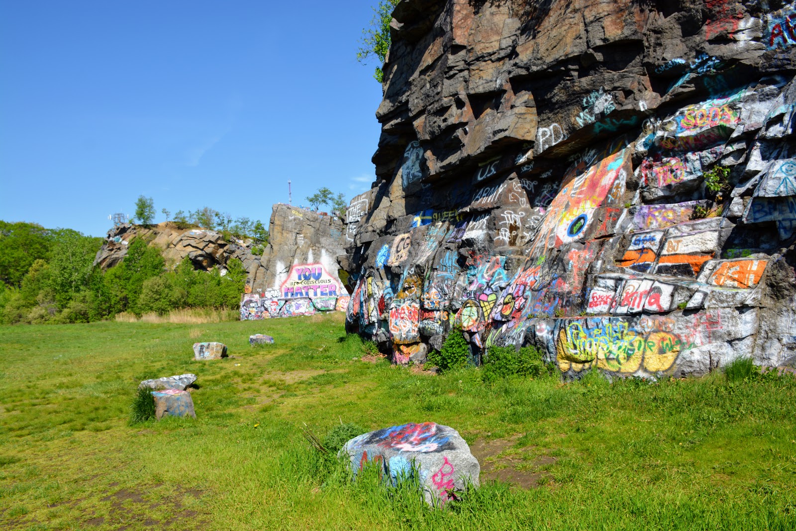 Quincy Quarries Reservation - A Multi-Colored, Open-Air Museum of Sorts!