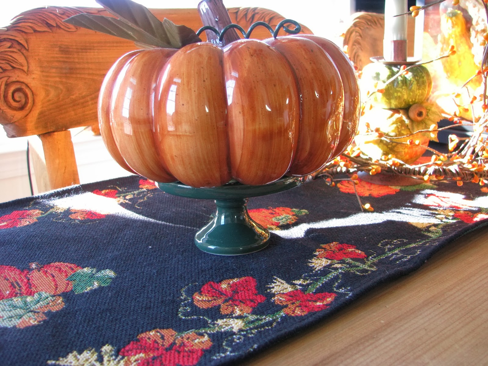 Designs by Pinky: ~~~Pumpkin Table for 2!!!~~~