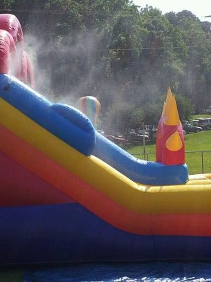 Inflatable Kingdom Kidz Zone: Inflatable Kingdom – Double Splash Jr ...