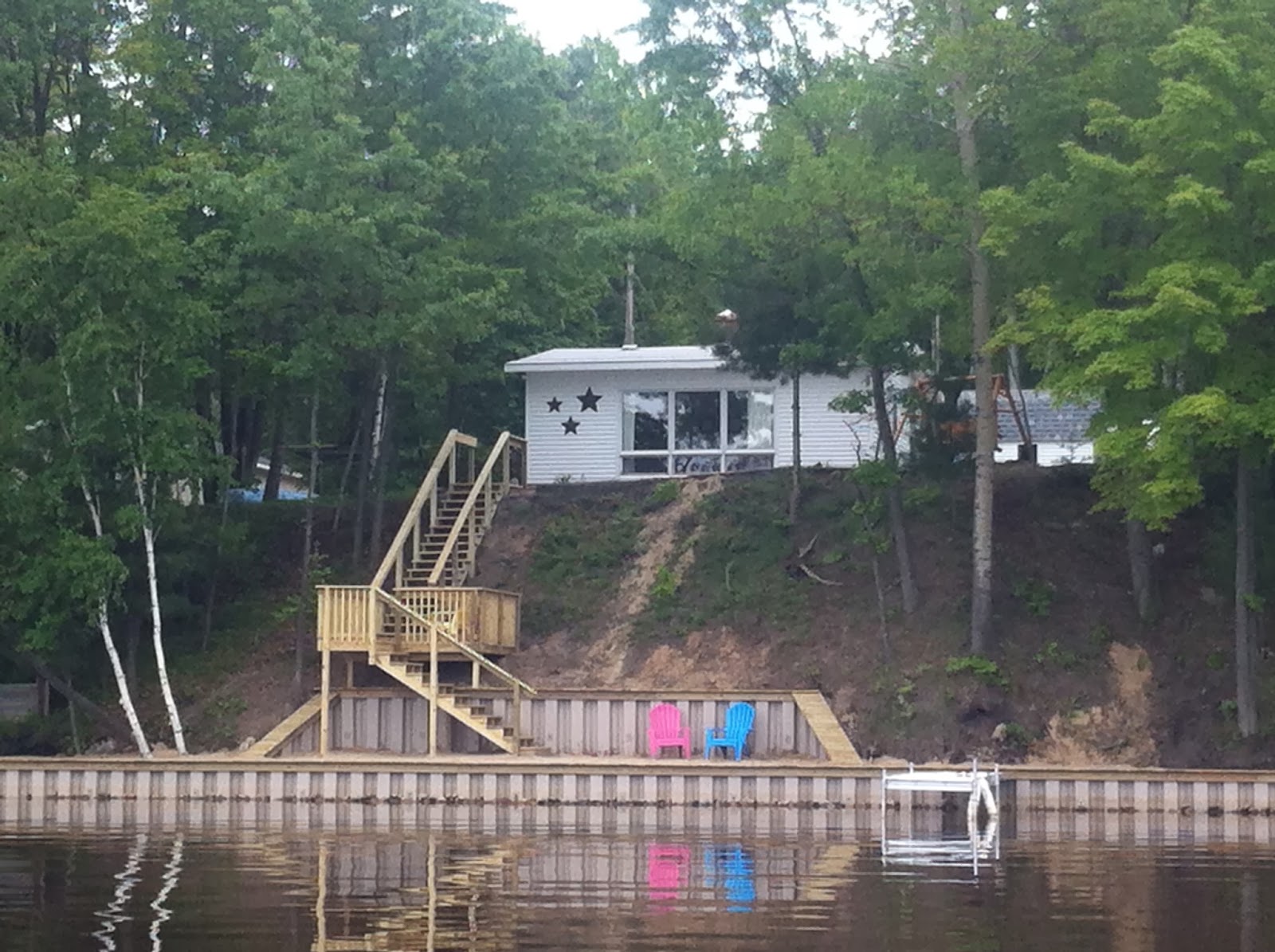 waffle cottage: WAFFLE COTTAGE - SMALLWOOD LAKE