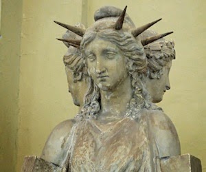 The Wise Crone's Cottage in the Woods: April 2015