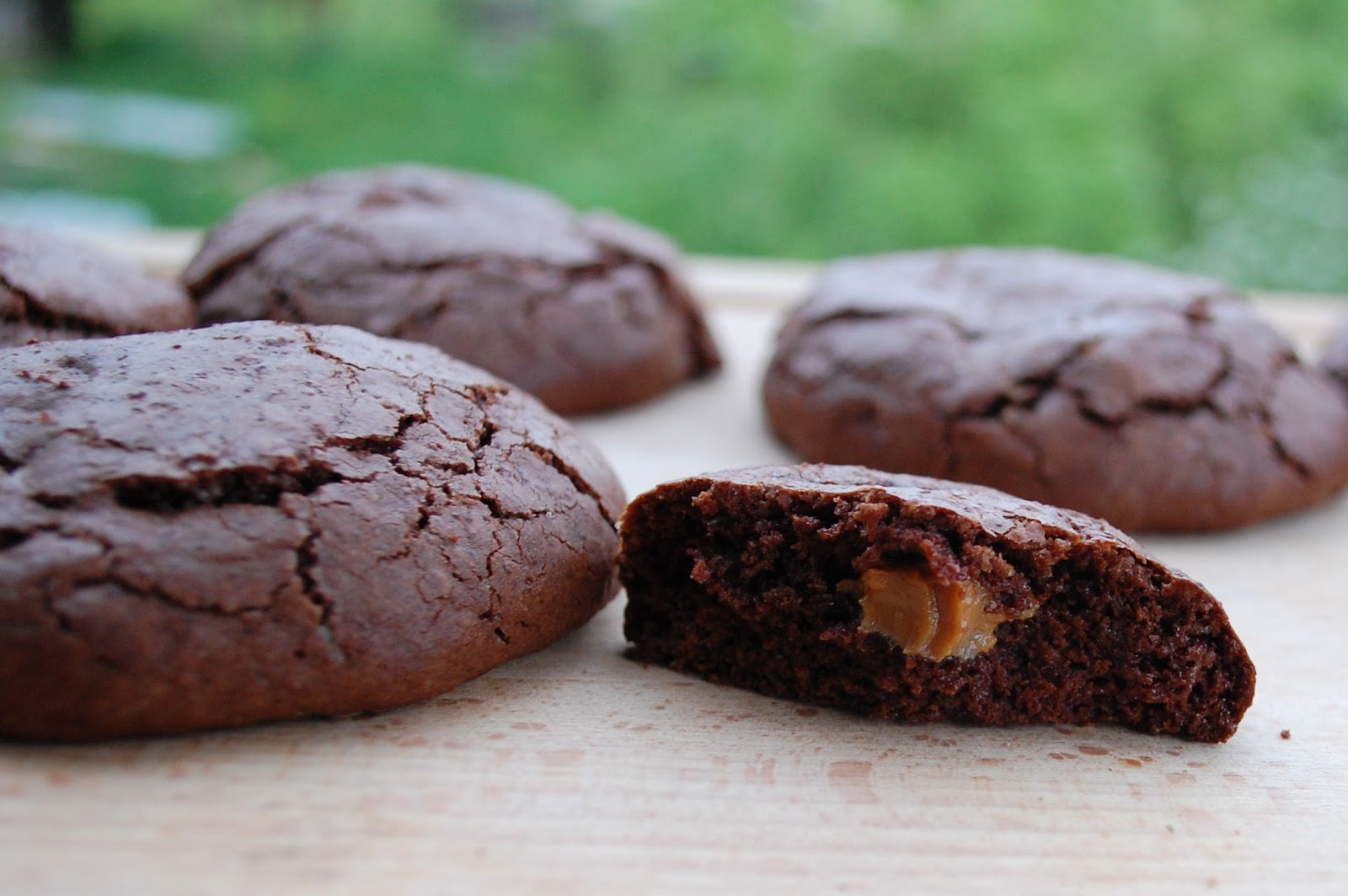 Ze zahrady do kuchyně: Čokoládové sušenky plněné dulce de leche