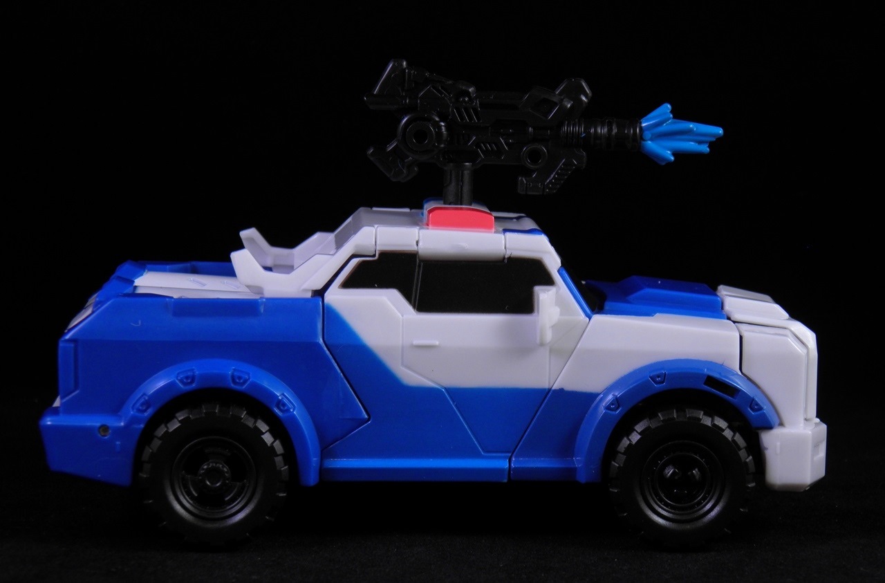She's Fantastic: Transformers: Robots in Disguise - STRONGARM!