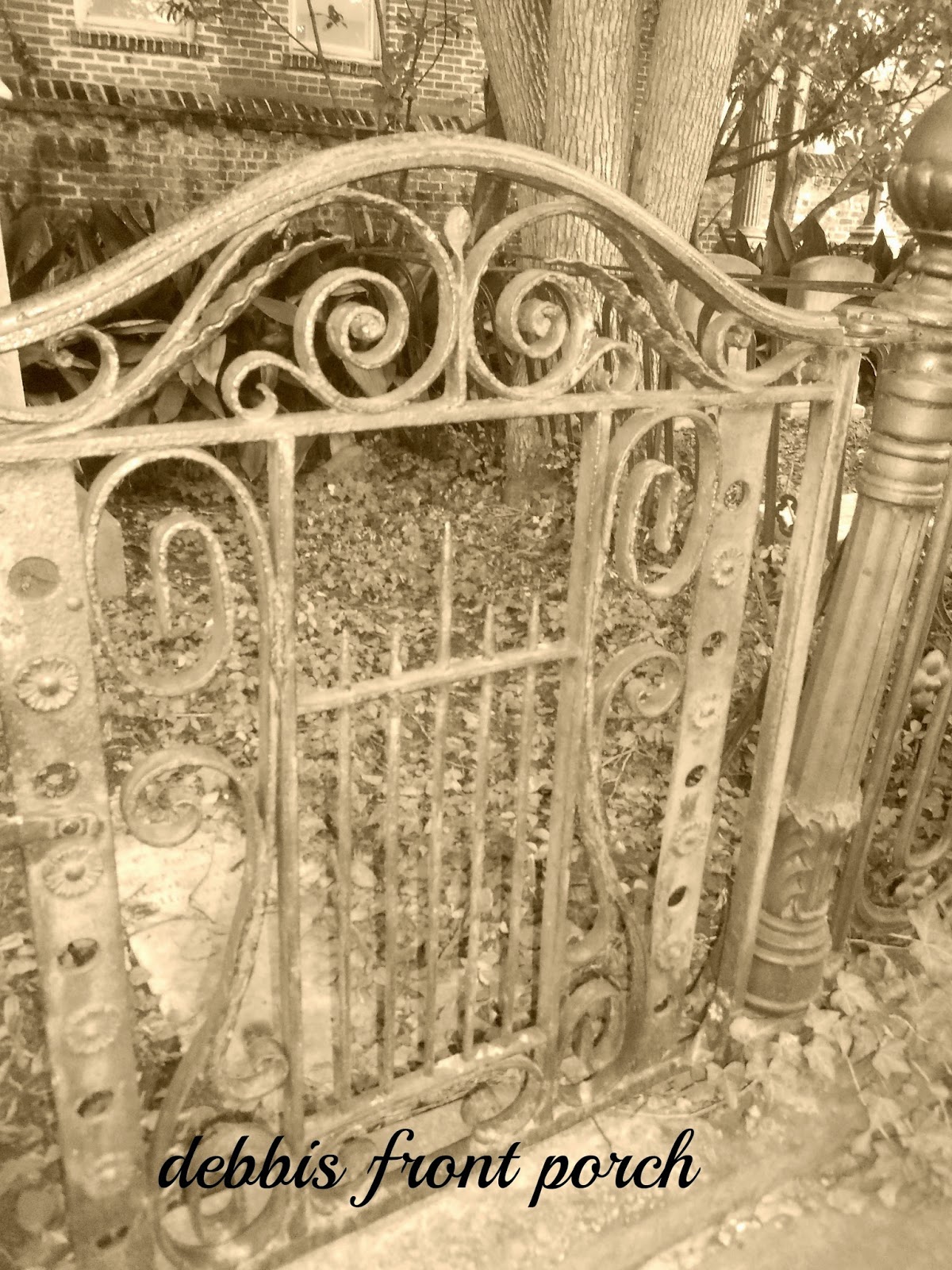 Debbi's Front Porch: Charleston Fences and Gates