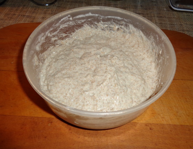 Smaki Czarka & Mariolki: Chleb pszenny na żytnim zakwasie posypany ...