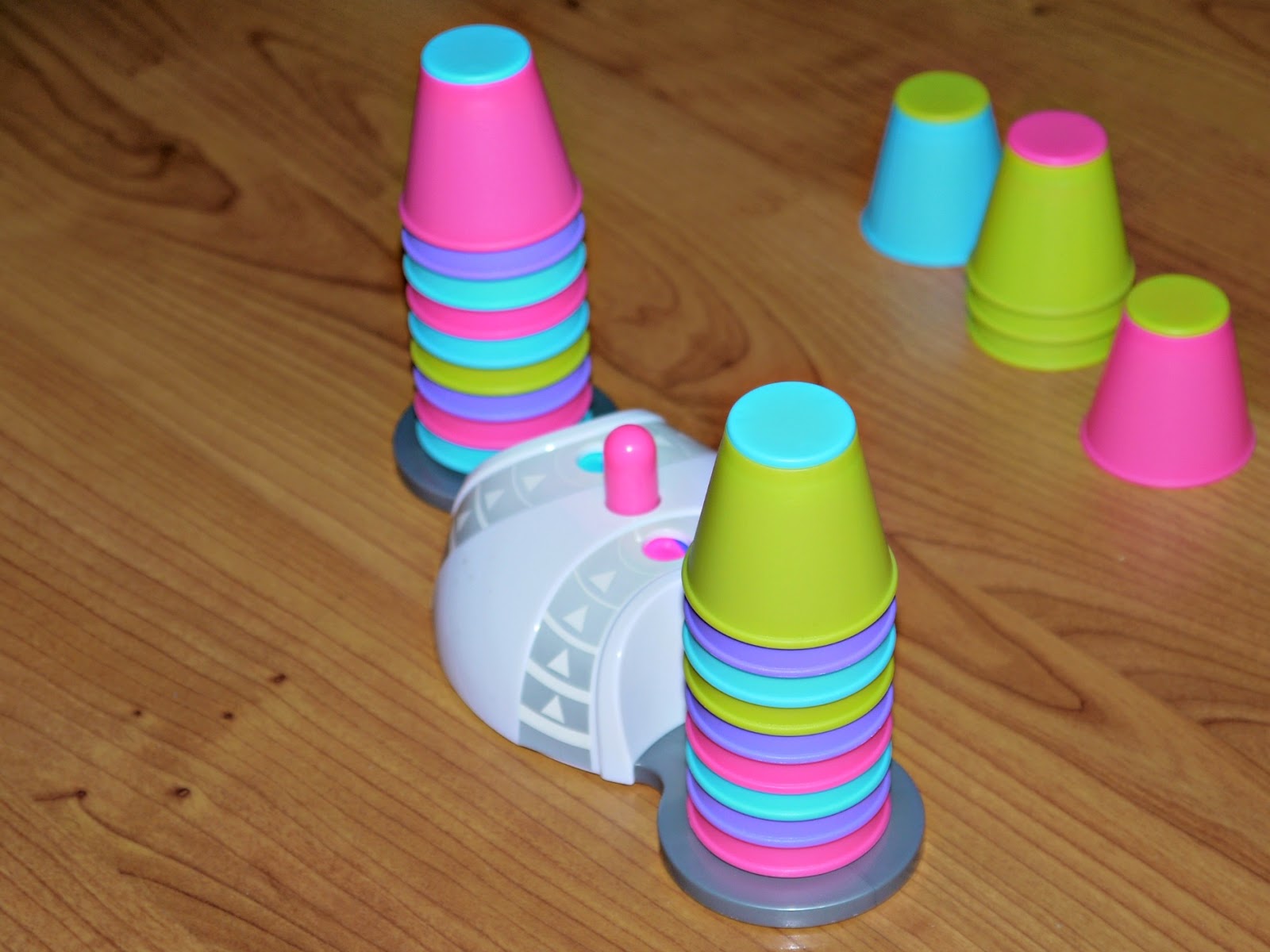 Inside the Wendy House: Staccups - cup stacking fun!