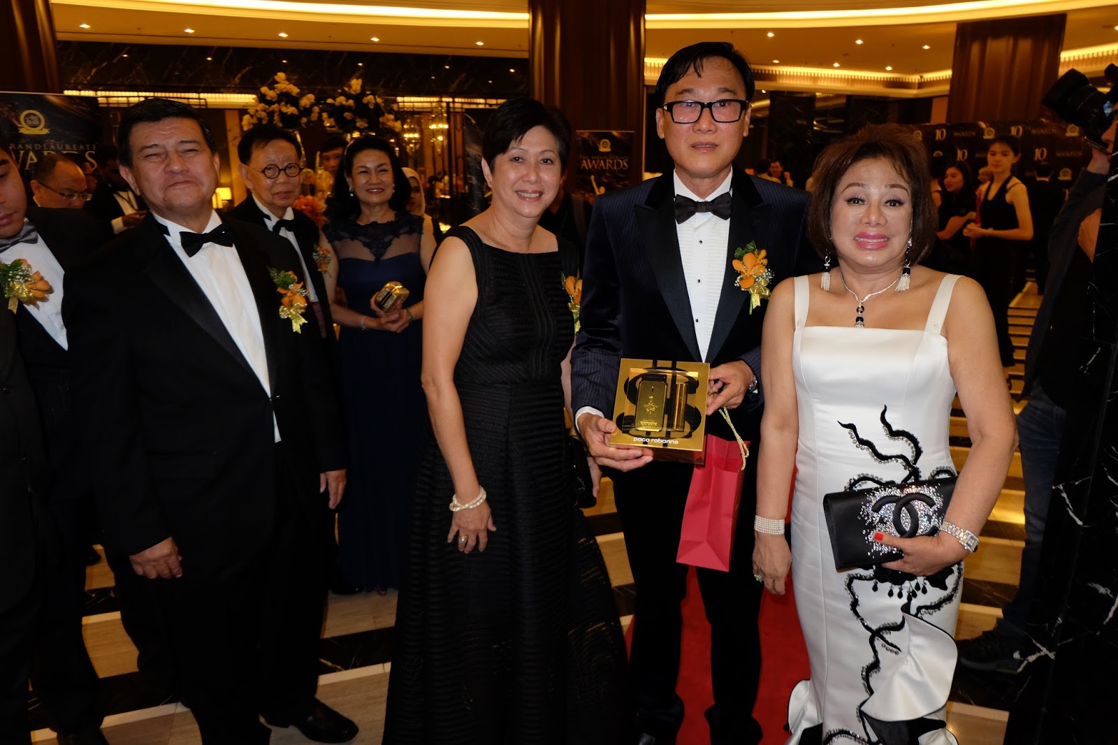 Kee Hua Chee Live!: BRANDLAURAETE CELEBRATES 10 GLORIOUS WITH GALA ...