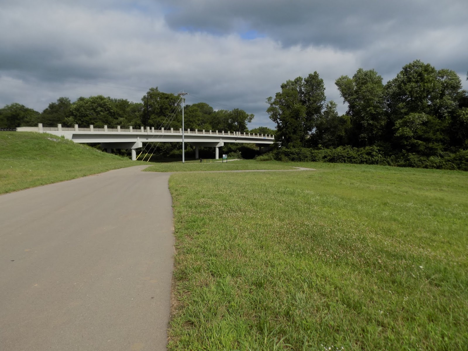 Paddle Tennessee: Harpeth River - Ladd Farms Access Point