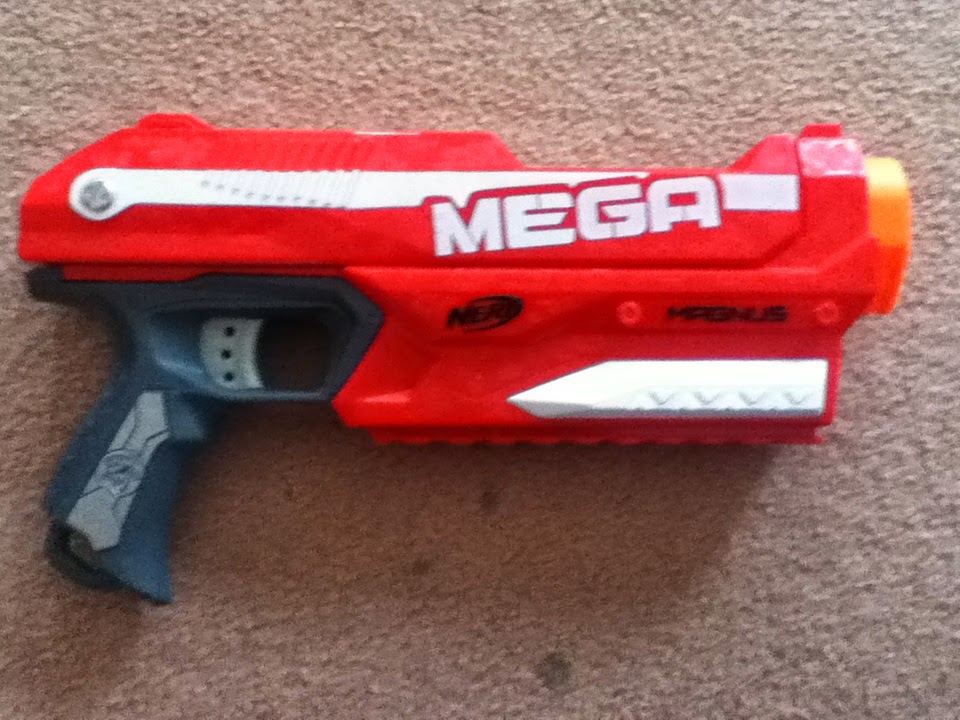 Outback Nerf: Review: Nerf Mega Magnus (22m grey trigger)