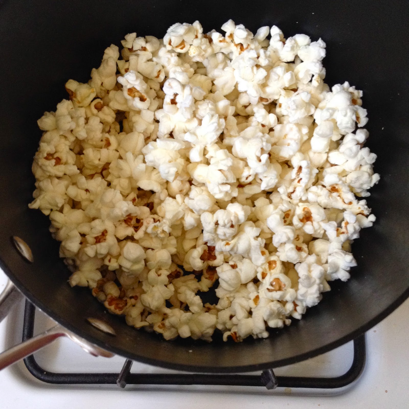 Easy Maple Syrup Caramel Corn (gluten free, vegan, and sugar free ...