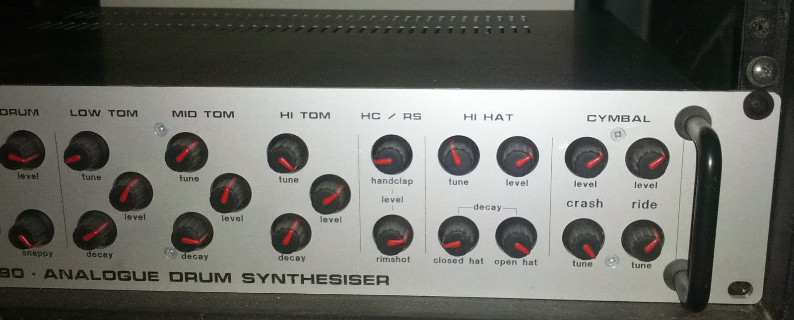 MATRIXSYNTH: 9090 Analogue Drum Synth SN 001 by Trevor Page - Roland TR ...
