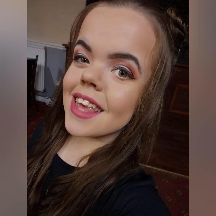 Dwarfism- a whatever fits style; Collab with Chamiah Dewey Fashion ...