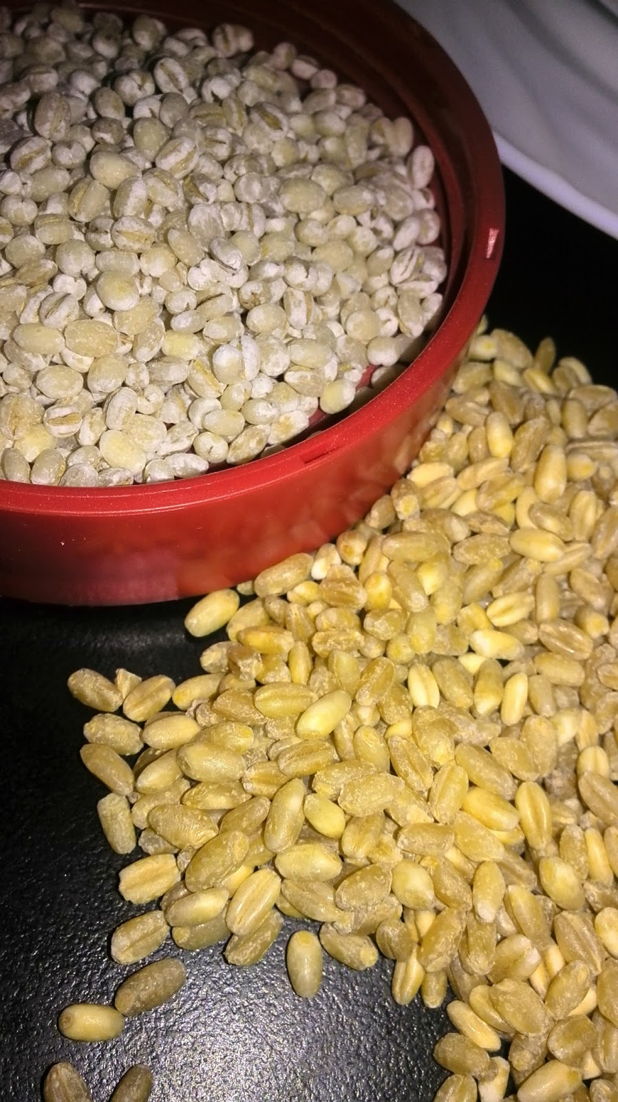 namakucella: BUBUR GANDUM vs BARLI