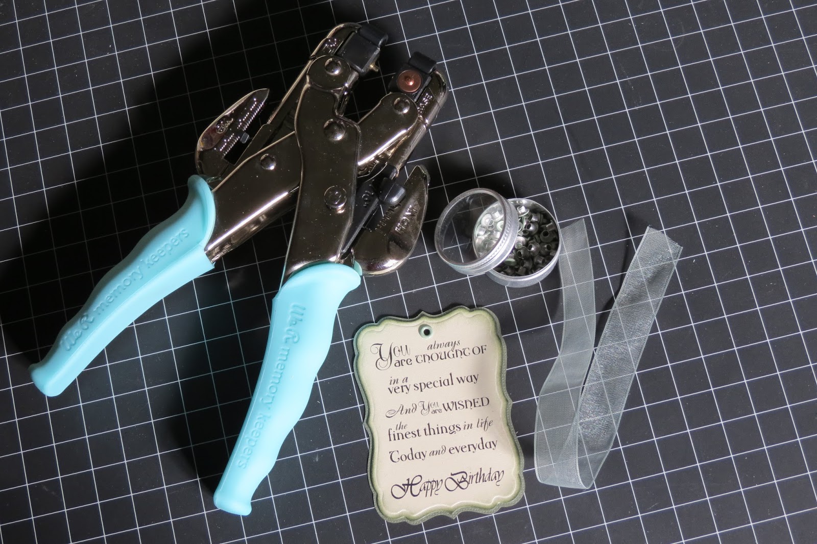 Ligaya's Creativity Zone: Spellbinders Grand Labels One Birthday Card