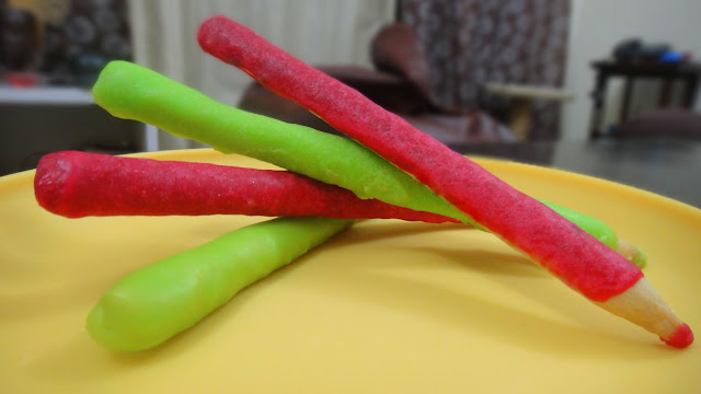 Get Set Bake...: Edible Pencils
