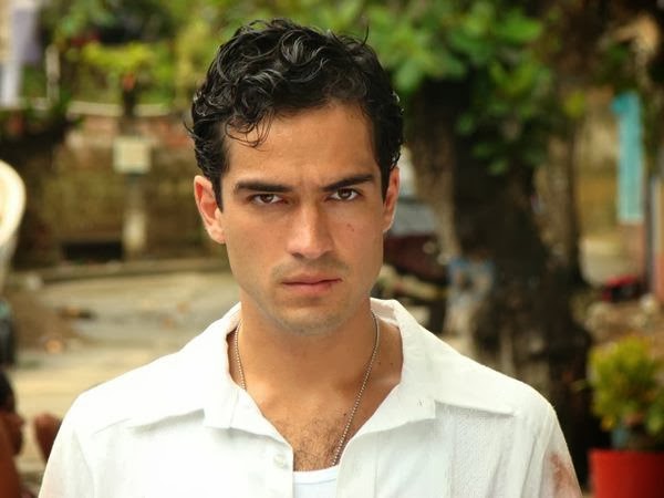 RBD: Fotos de Miguel Arango(Alfonso Herrera)