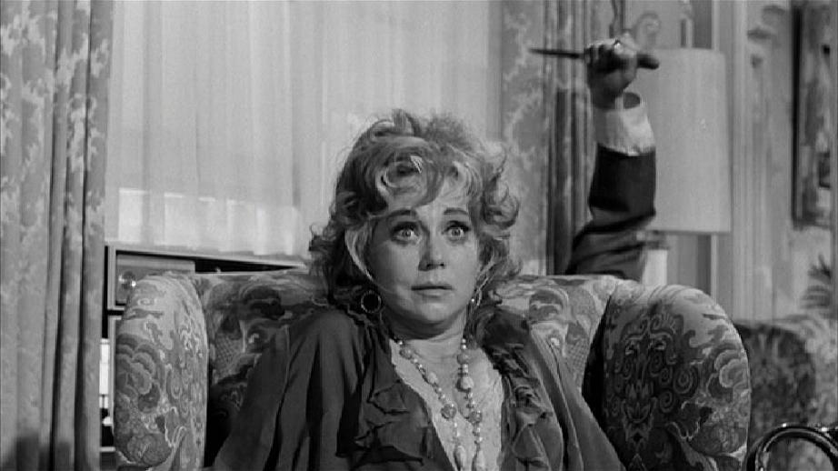 The Bloody Pit of Horror: Lady in a Cage (1964)