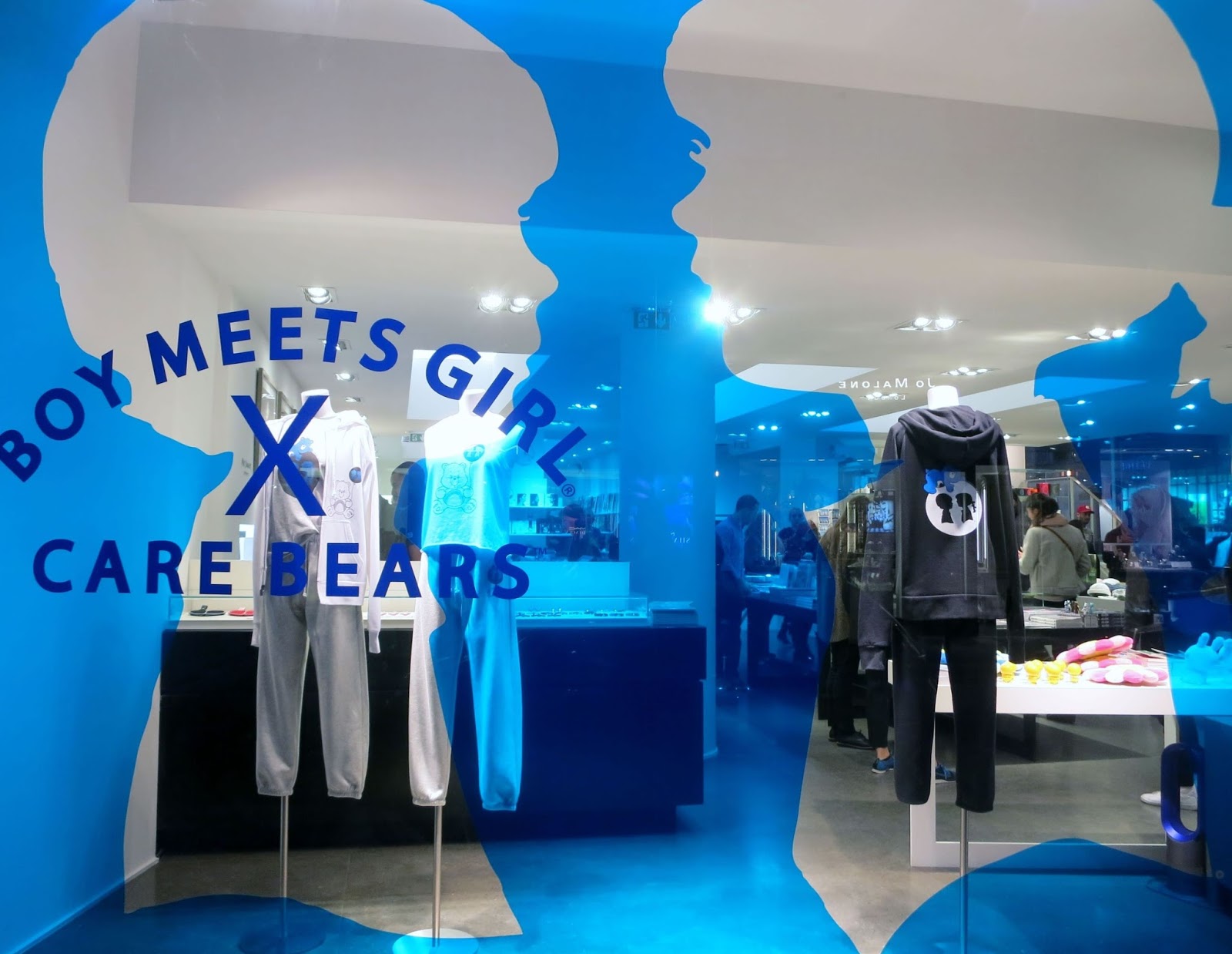 RetailStoreWindows.com: Colette, Paris
