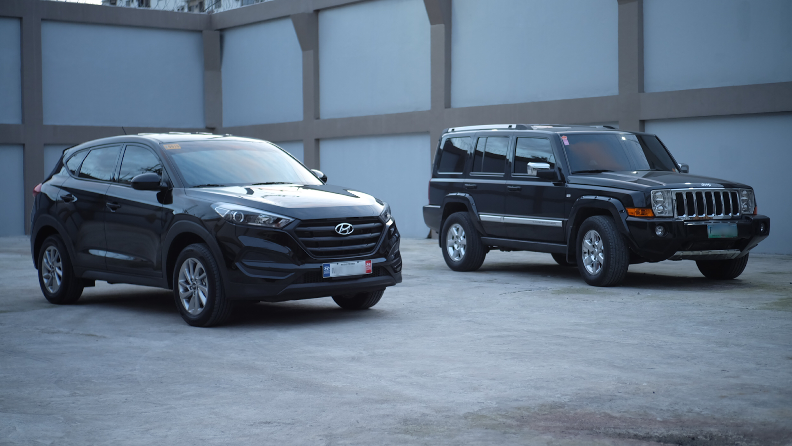Road to stealthy look : Matte black vinyl wrap on Hyundai Tucson stock ...