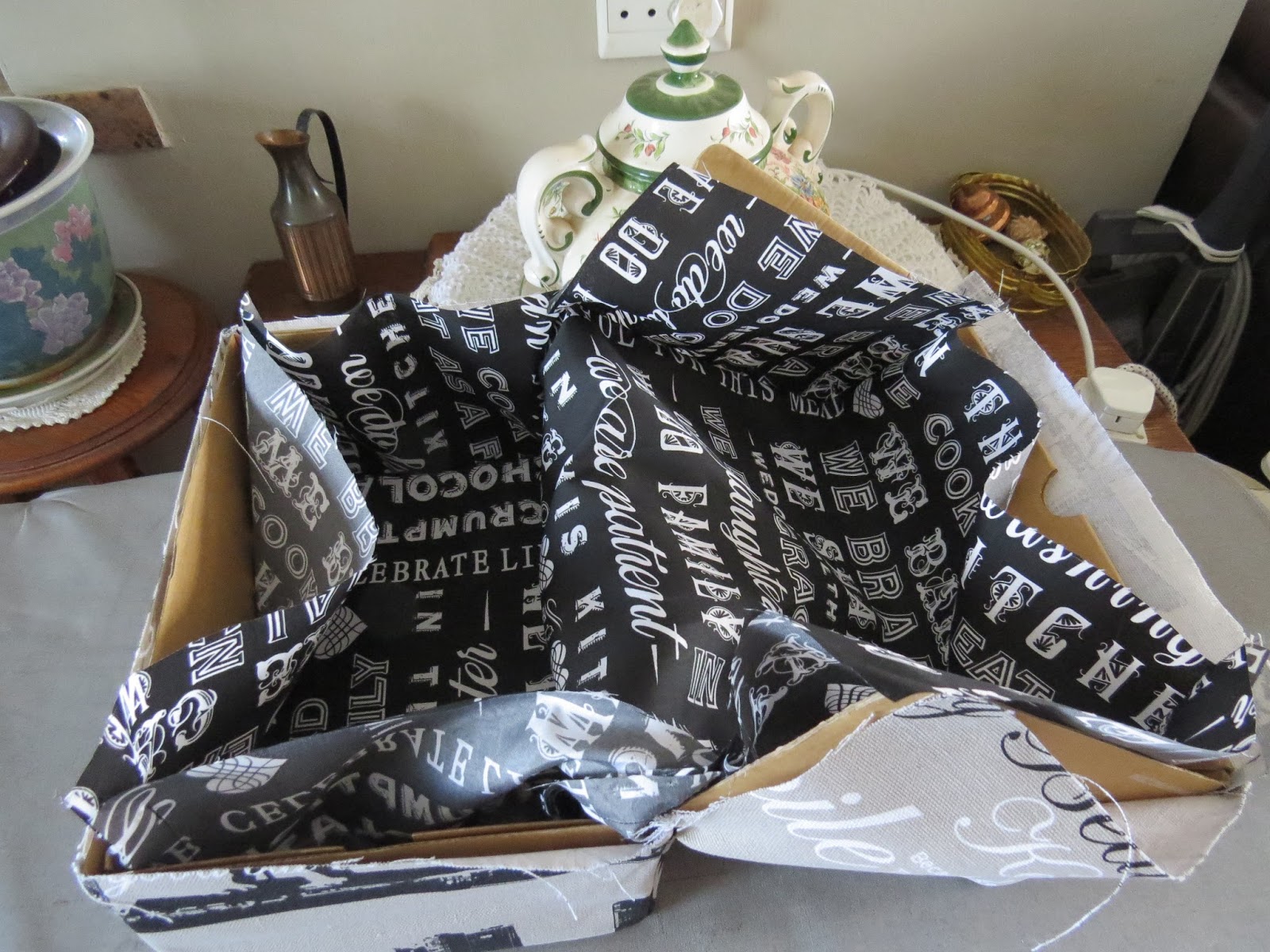 A Pretty Talent Blog: Covering A Shoe Box With An Attached Lid In Fabric