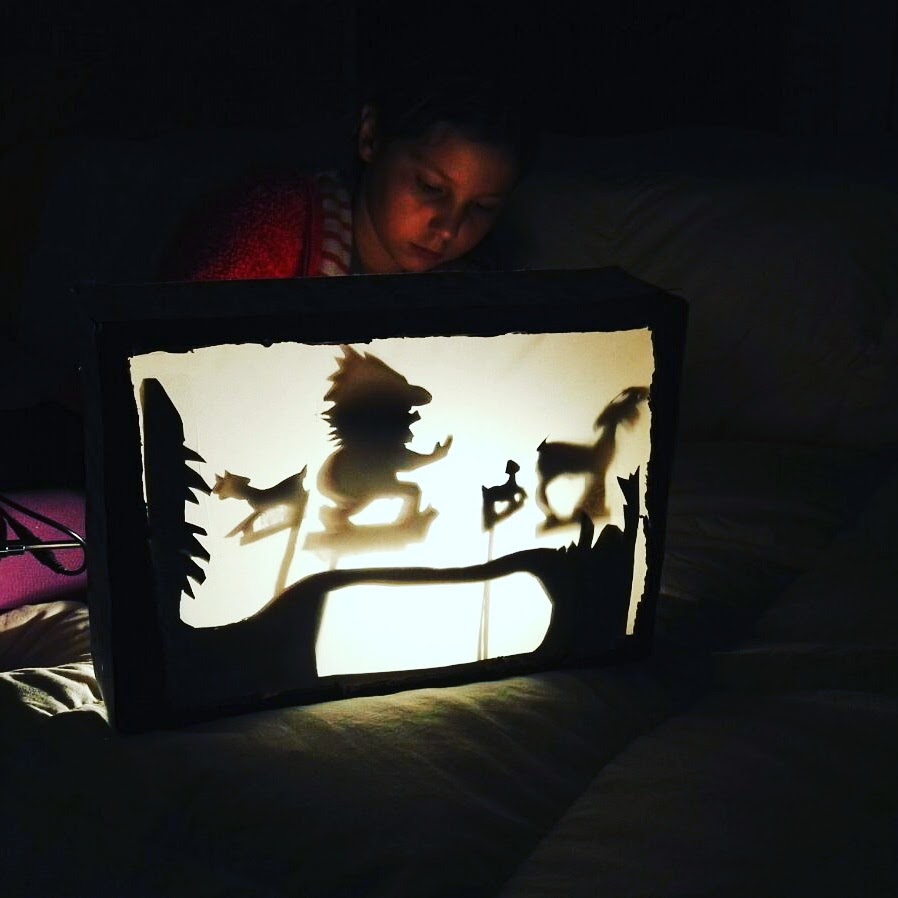 SmArt Kids : Shadow Puppet Show