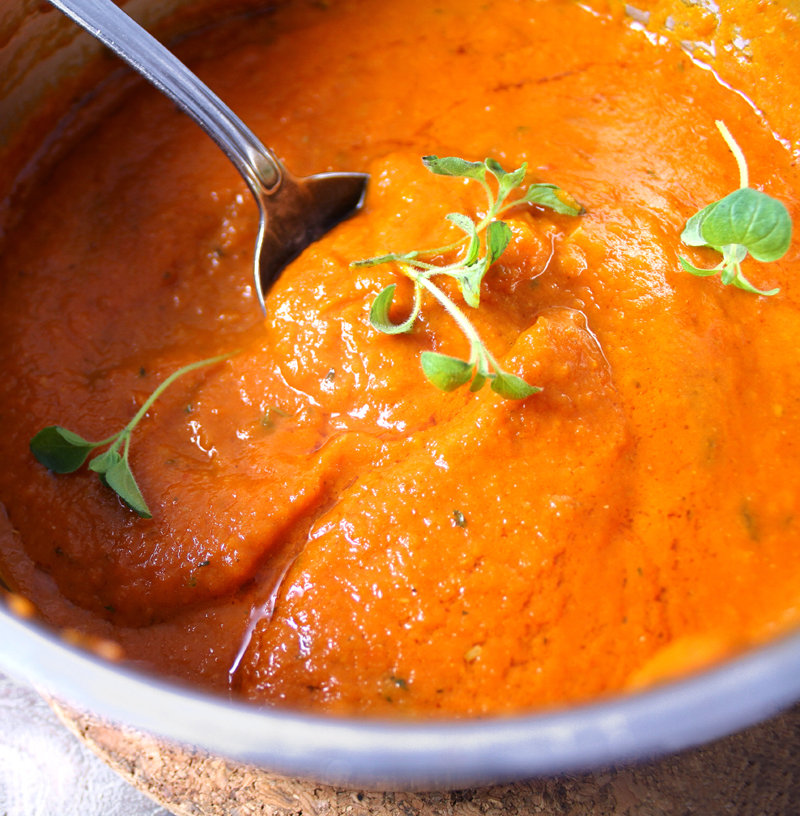 Hjemmelaget tomatsaus à la hverdag | Veganmisjonen