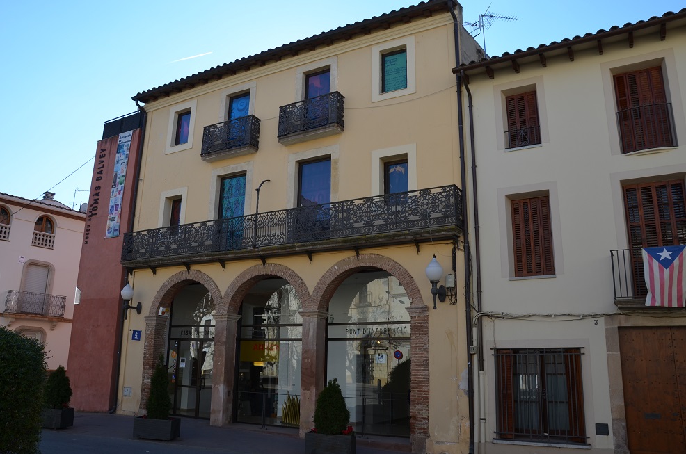 Modernisme d'estiueig a Cardedeu ~ km369 | Viatges, rutes i llocs a ...