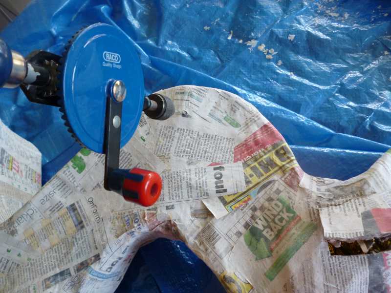 The Papoose Mamoose: DIY Worm Pinata