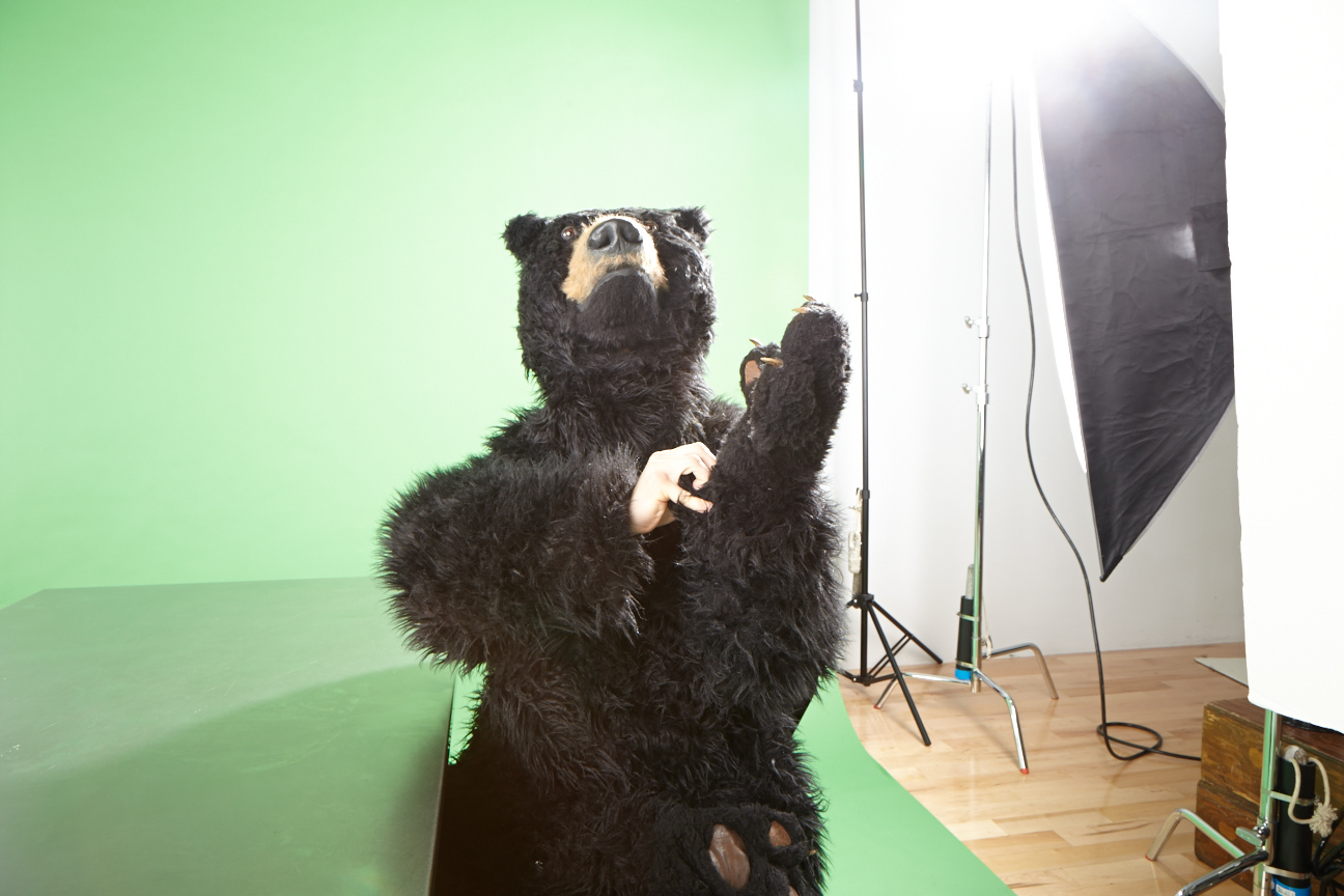 johnbutlerphoto blog: BTS :: Labatt US Bear