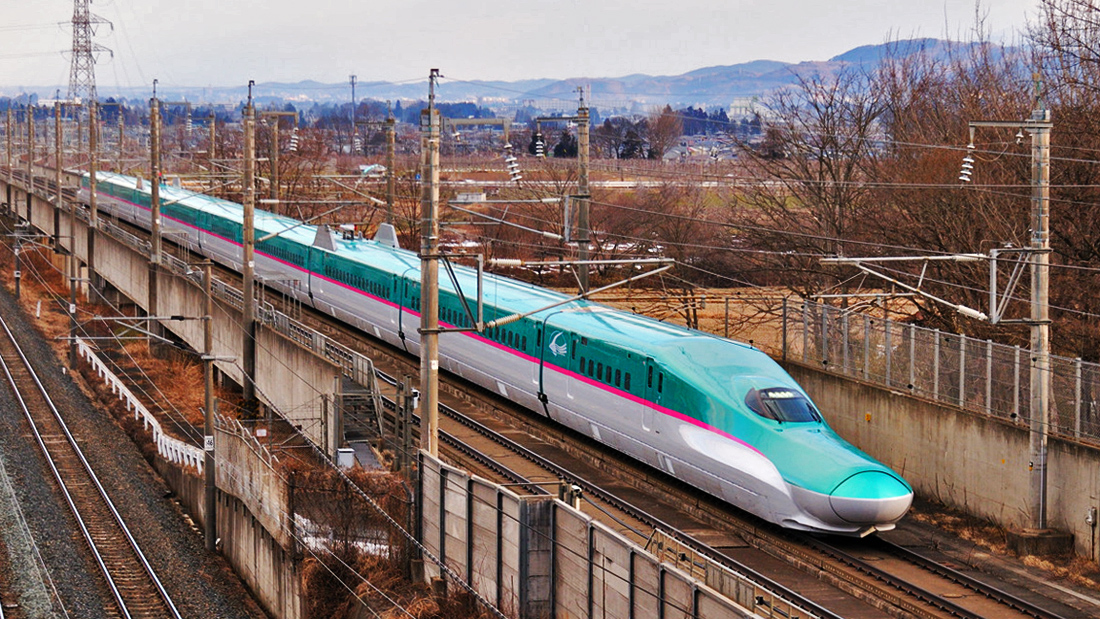 Did You Smile Today ?: New Shinkansen Series E5 : Hayabusa bullet train ...