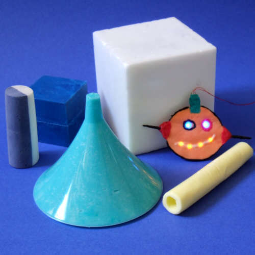 Quirky Artist Loft: Casting objects in Silicon Chalking!