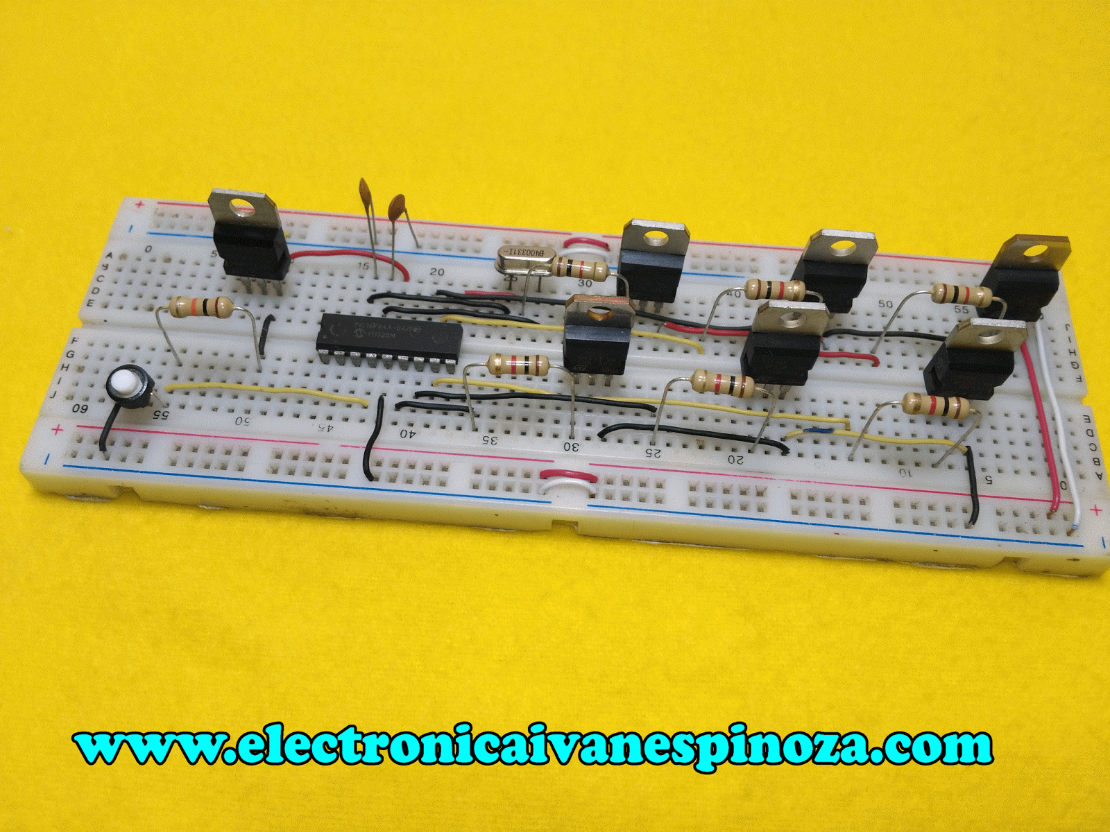 ¿Como utilizar o cómo funciona una Protoboard?