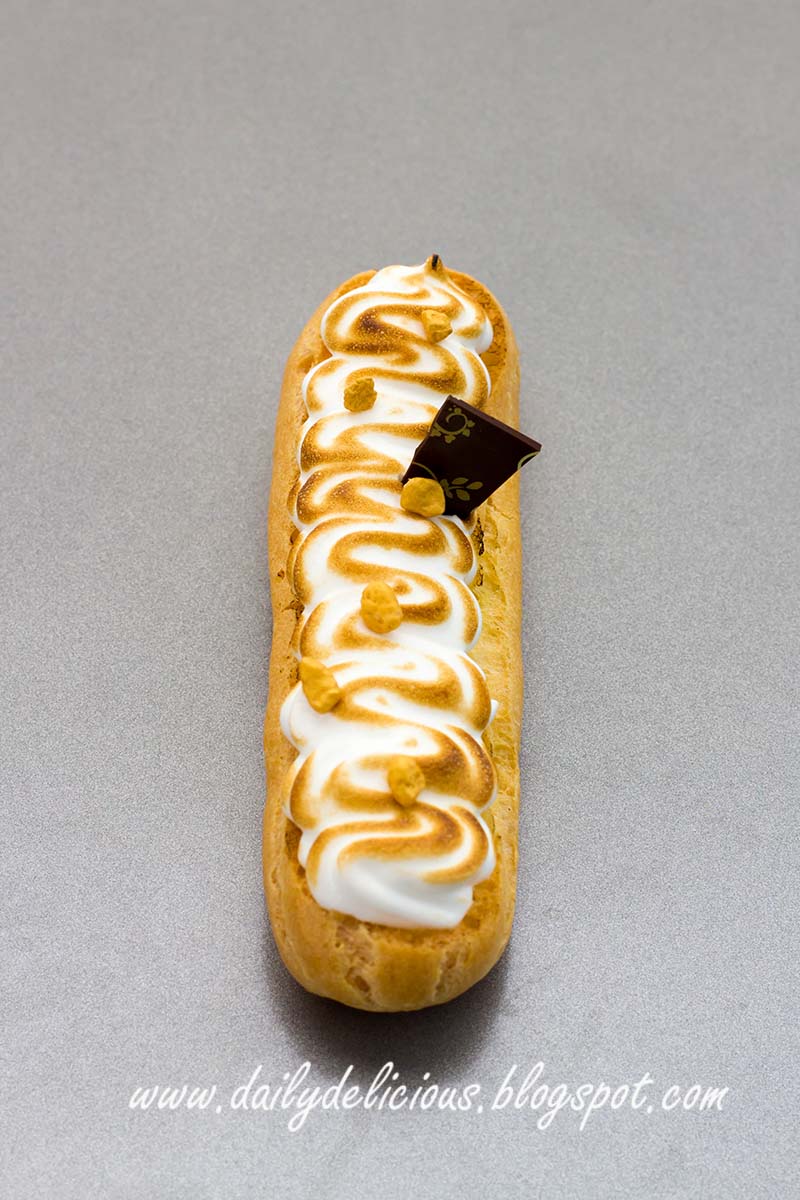 dailydelicious: Lemon Meringue Choux: Lemon choux, my way