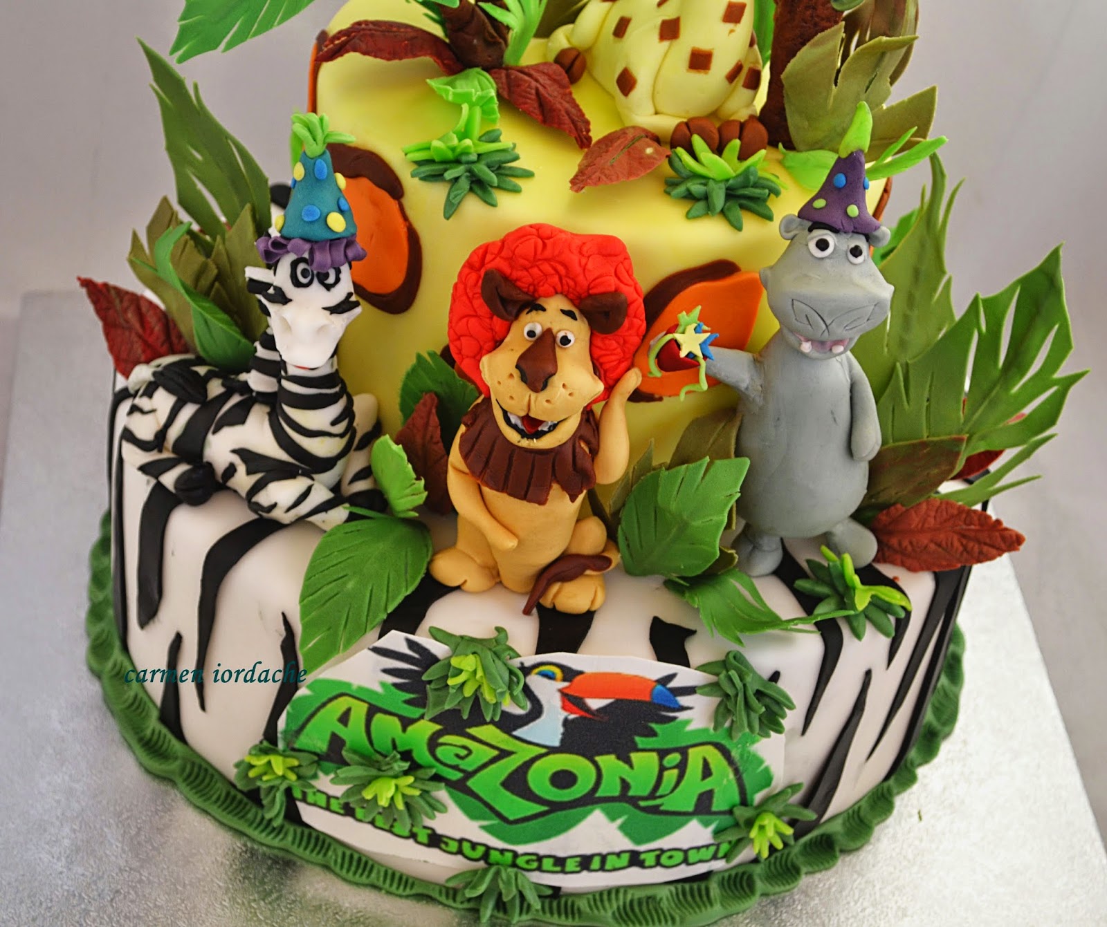 CARMEN'S ART CAKES -Bucuresti: Tort jungle - Amazonia Play