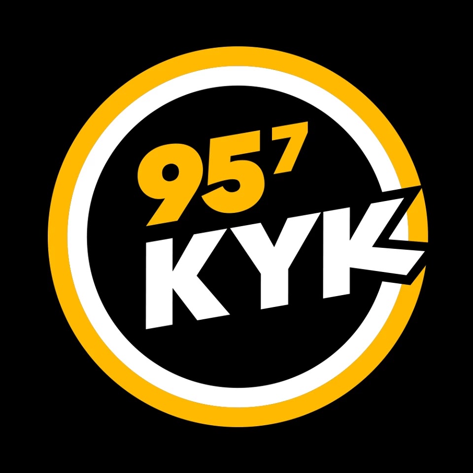 95,7 KYK - CKYK-FM - FM 95.7 - Saguenay, QC, Canada