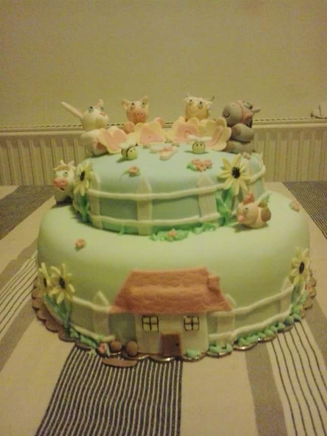 Dulciurile Mădălinei: Tort Ferma animalelor