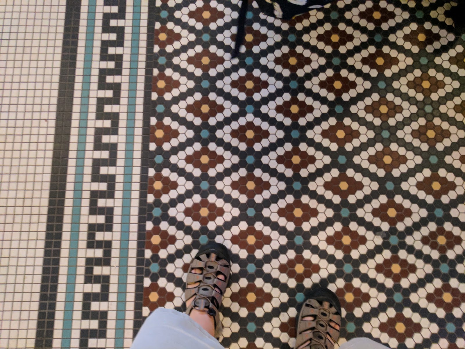 Even More Vestibule Tile Inspiration Courtesy of PizzaRizzo