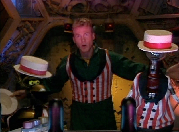 Roman's Movie Reviews and Musings: Outlaw of Gor (1989) – MST3K Review