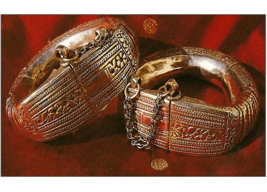 Omani traditional fashion: Omani jewelry
