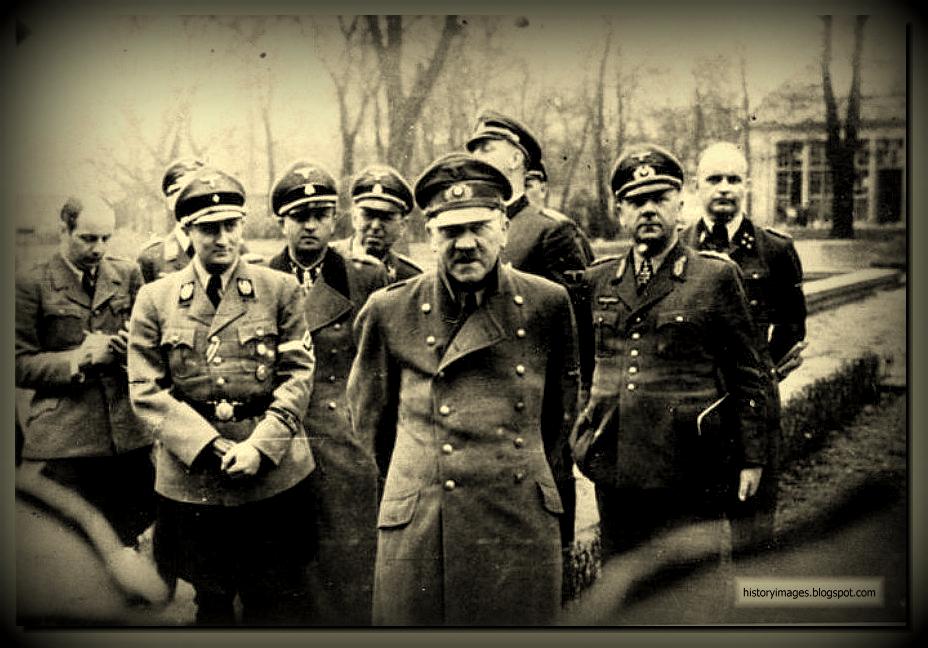 ΙΣΤΟΡΙΑ ΕΛΛΗΝΙΚΗ ΚΑΙ ΠΑΓΚΟΣΜΙΑ : ΒΕΡΟΛΙΝΟ 1945 - Η ΠΤΩΣΗ ΤΗΣ ΧΙΤΛΕΡΙΚΗΣ ...