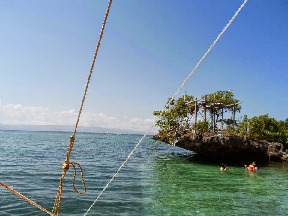 The Thrifty Wanderer: Island Hopping in Cebu City:Caohagan,Gilutungan ...