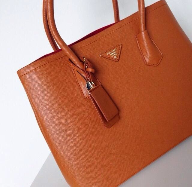 KEDAI JAMU KAK ZAH: BEG JENAMA PRADA