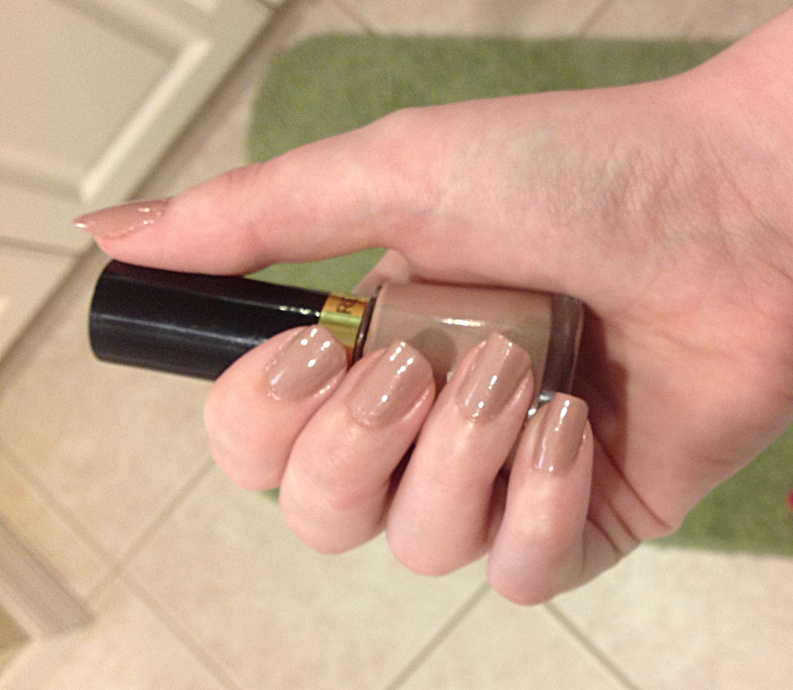 kelly-jelly: Revlon Nail Enamel in Grey Suede (705) review