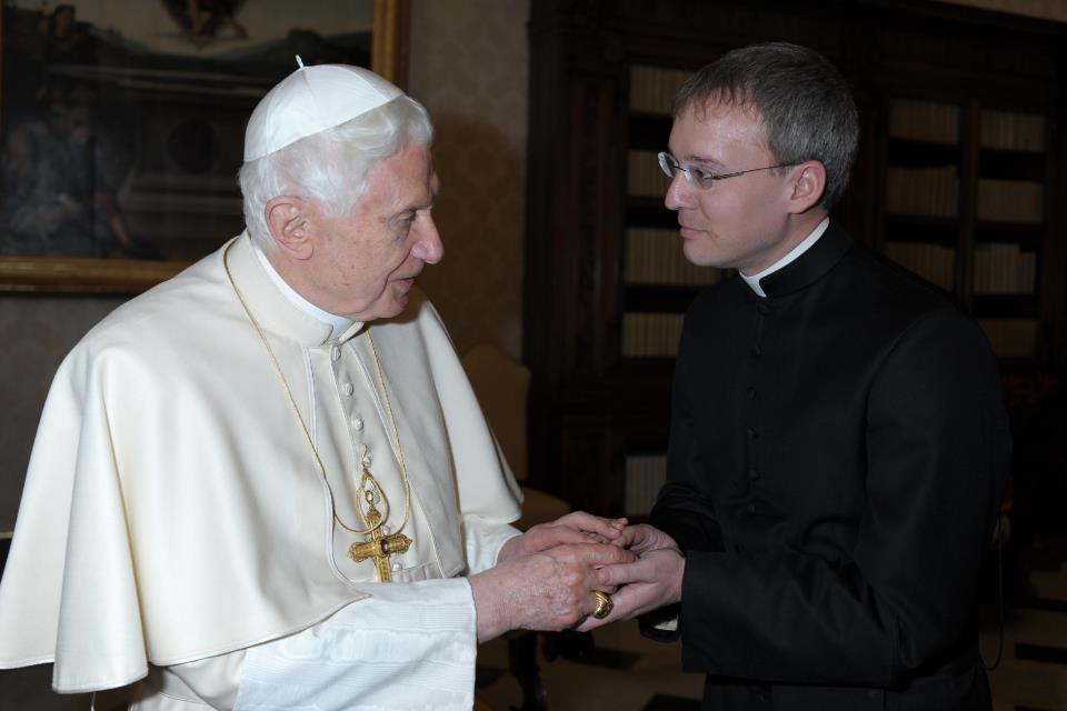 A Tribute to Our Priests: A good priest in Rome!