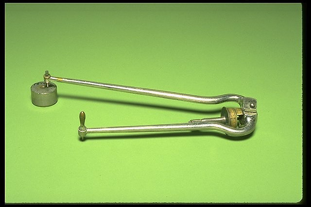 Planimeter types and digital planimeter